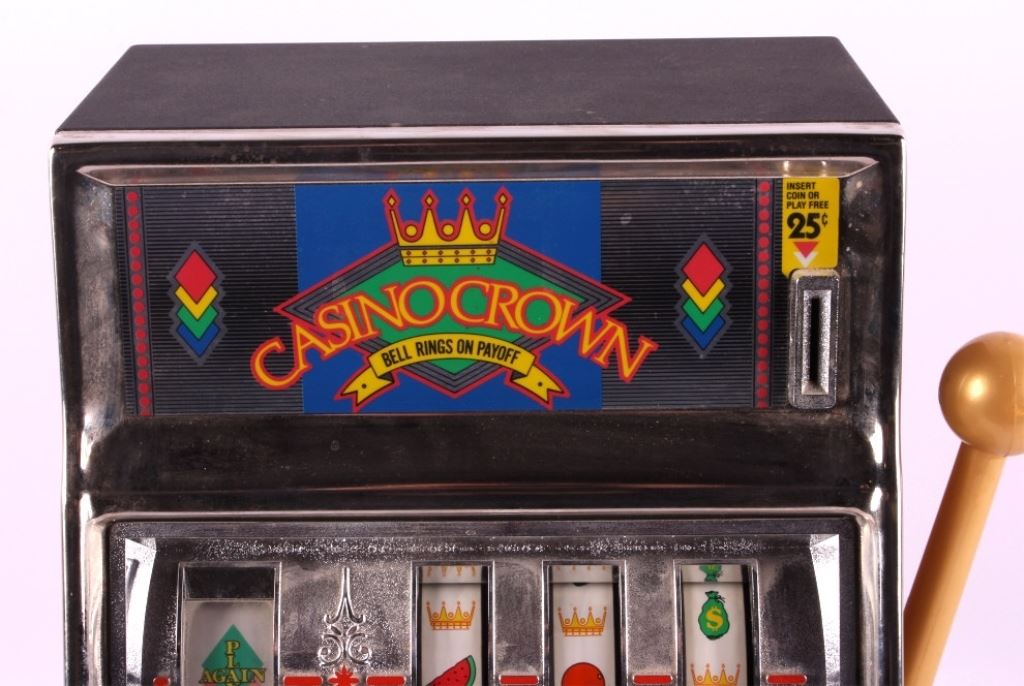 Waco Casino Crown Novelty Slot Machine