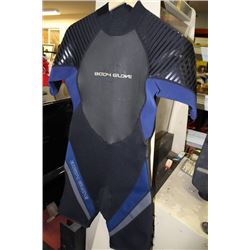 BODY GLOVE WET SUIT