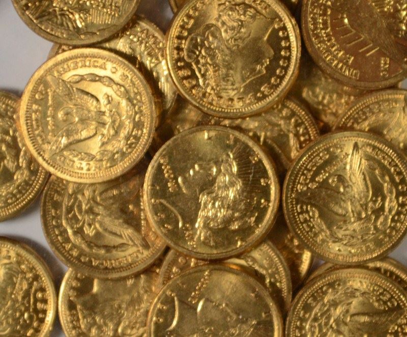 25 MINI REPLICA MORGAN & PEACE GOLD TONED