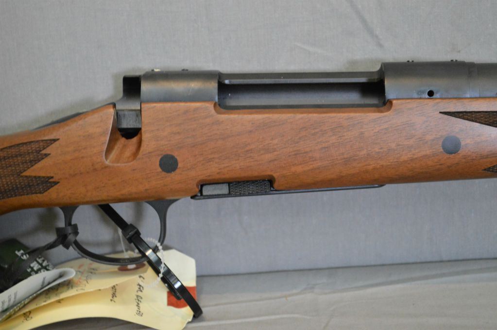 Remington Mod 700 CDL DM .7 MM Rem Mag cal Mag Fed Bolt Action Rifle w ...