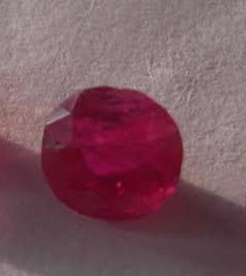 Stunning Vivid Red Ruby 0.65 carats - no treatment