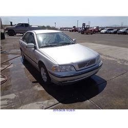 2000 - VOLVO 240 // RESTORED SALVAGE