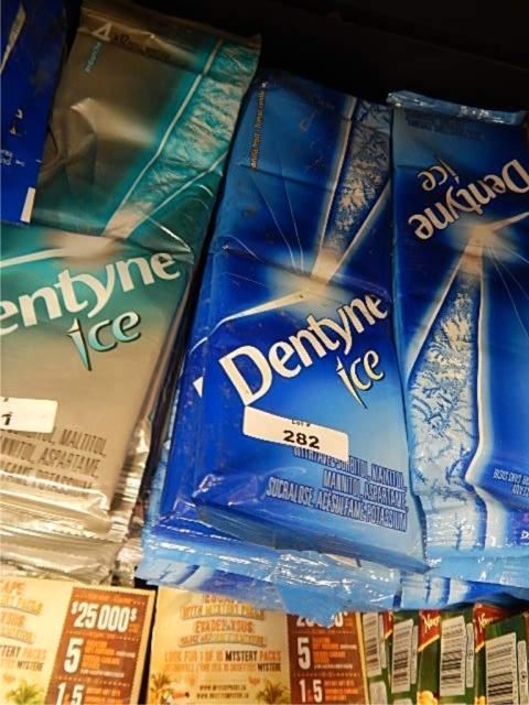 DENTINE ICE - VANILLA FROST - 9 PKS OF 4 PER LOT -36 PKS TTL