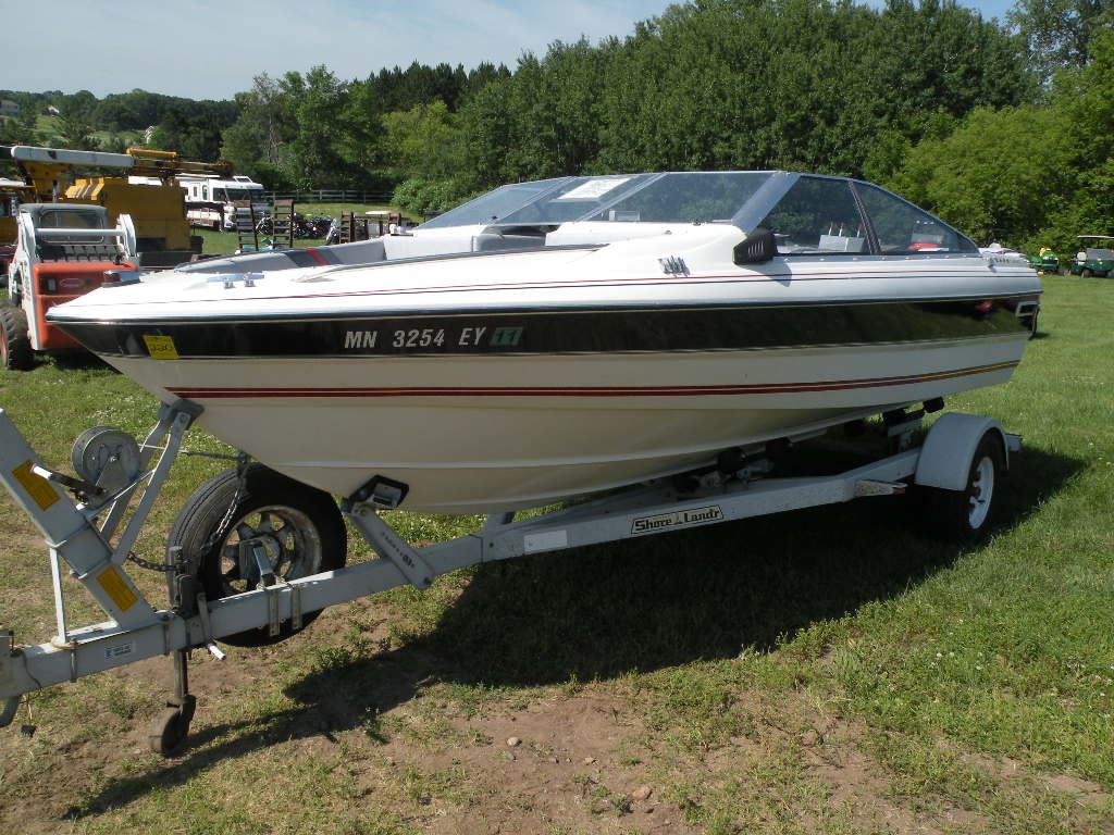 1986 Bayliner Capri w/trailer SN#-BL1C84CX1586