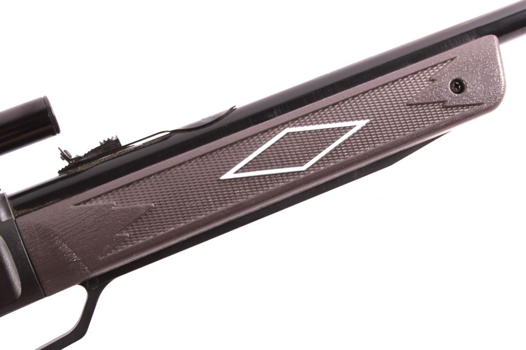 Daisy Powerline 880 .177 Air Rifle with Scope