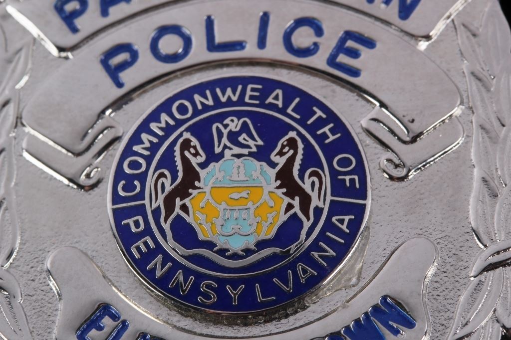 Patrolman Police Elizabethtown PA Badge