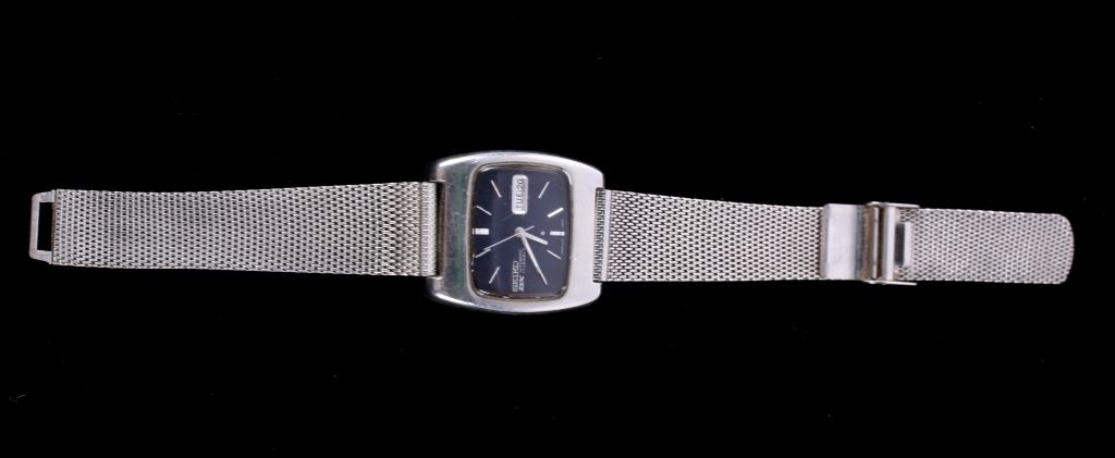 Seiko DX 17 Jewel Automatic TV Dial Watch