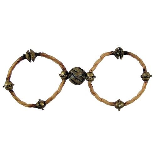 Falling Skies Season 5 Alien Handcuffs Movie Props