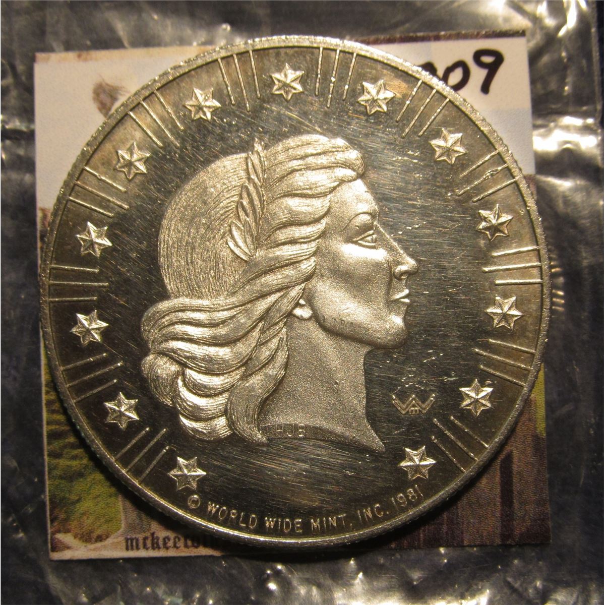 809. 1981 American Eagle Worldwide Mint .999 Fine Silver One Ounce ...