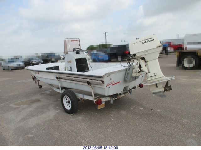1989 - BAY HAWK BOAT (TRAILER INCLUDED)