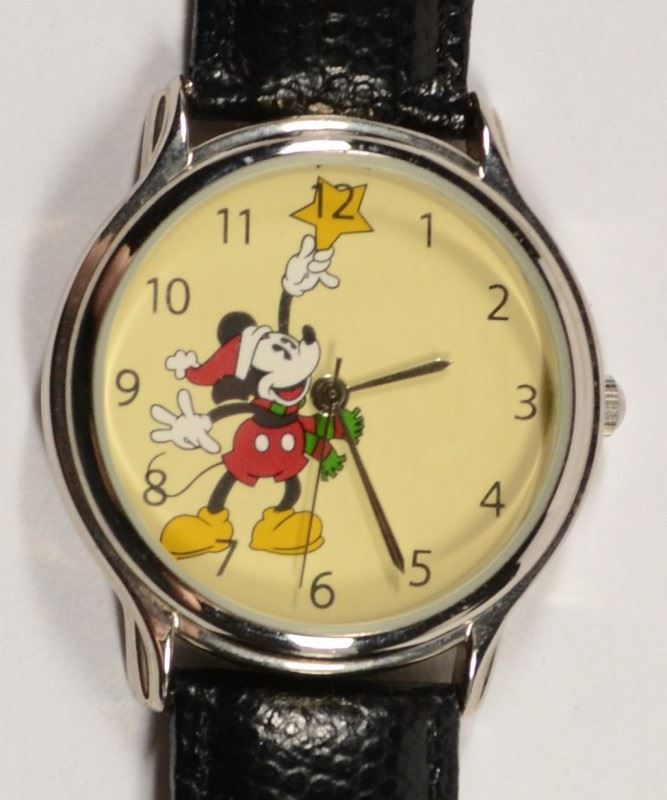 DISNEY MICKEY MOUSE WATCH (CHRISTMAS) SPECIAL EDITION COLLECTOR'S SERIES