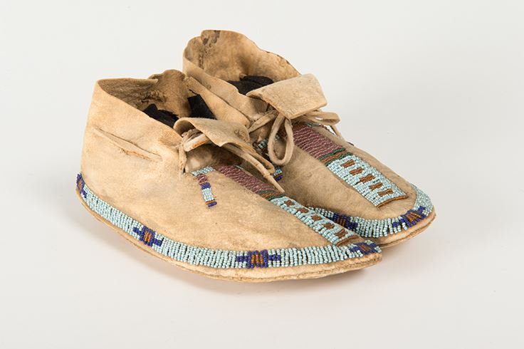 Ute Beaded Child's Moccasins, 7 ¼" long