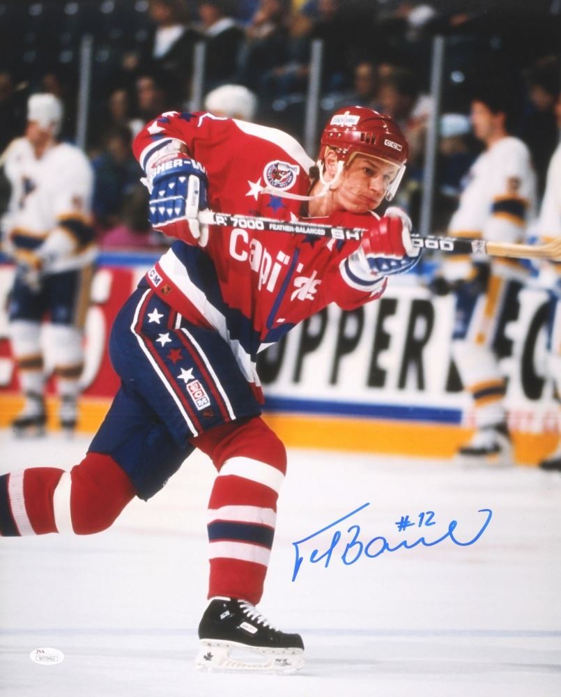 Peter Bondra Signed Capitals 16x20 Photo (JSA COA)