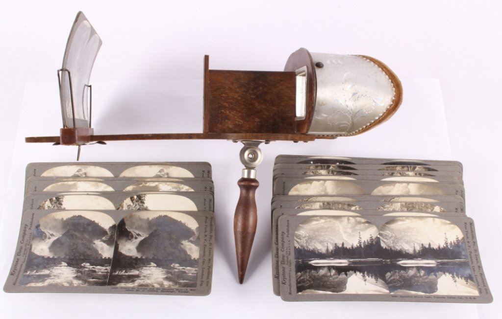 Antique Monarch Stereopticon Stereoview with Cards