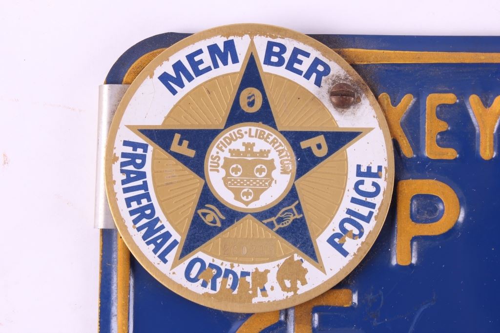 Pennsylvania License Plate w/ FOP Topper