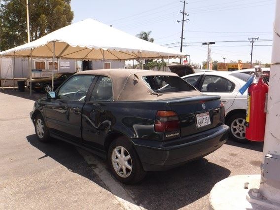 98 Volkswagen Cabrio 2 Dr Convertible - T - `DRIVE
