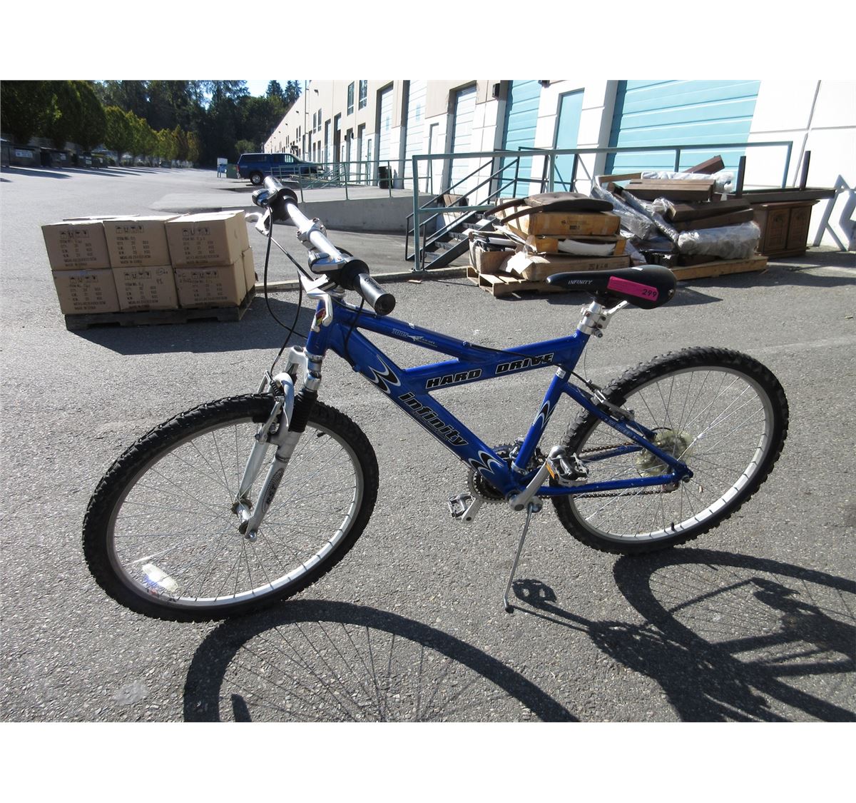 Used 21 Speed Infinity bike