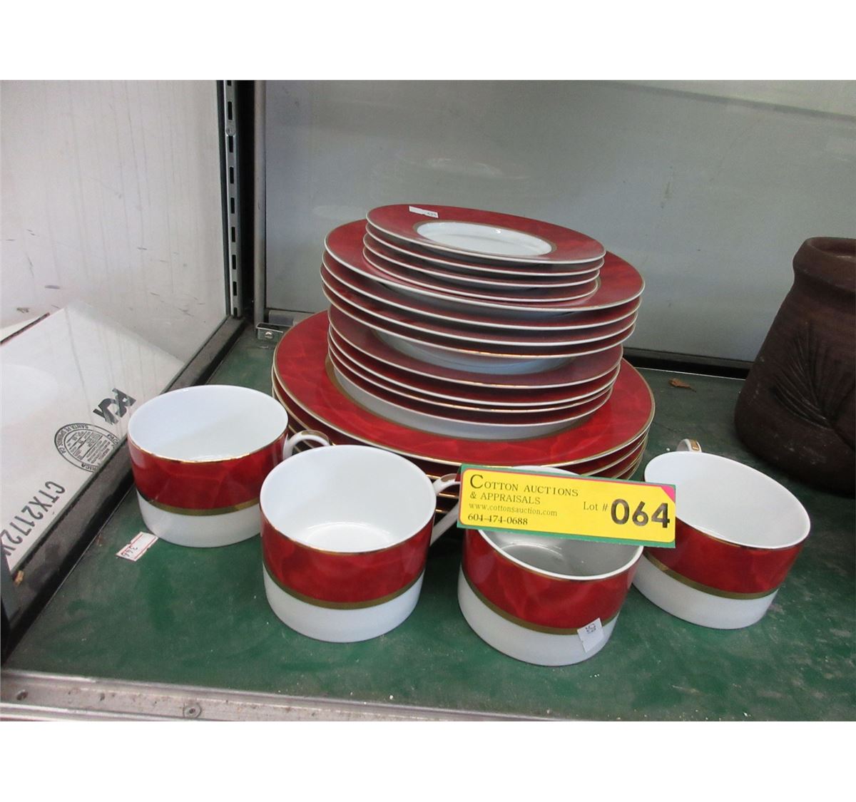 20 Piece Stokes dishware set - Used