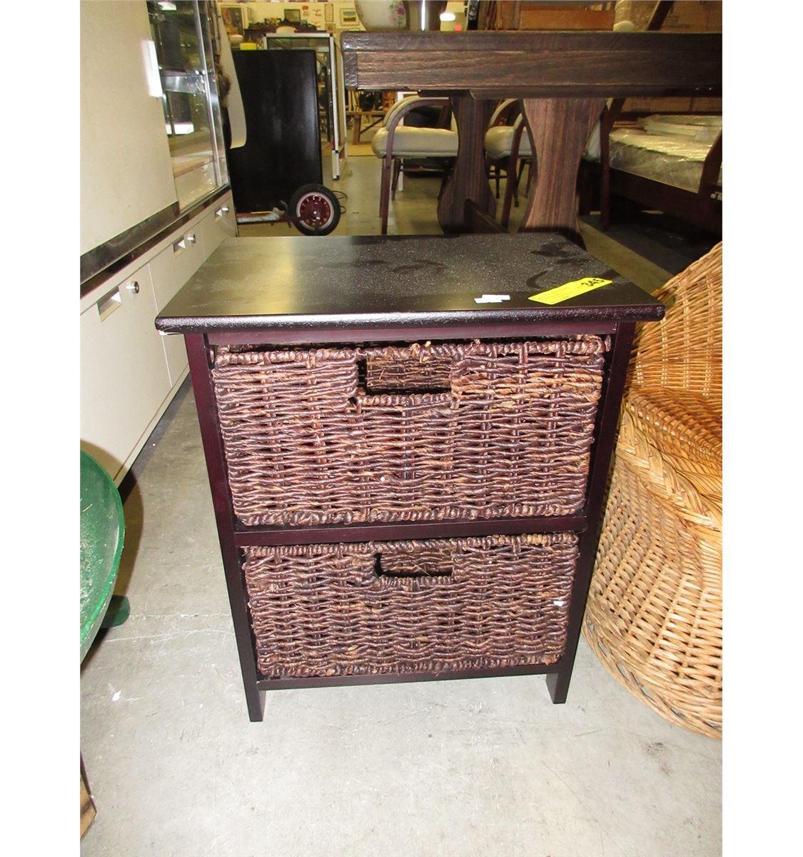 New - Small storage unit with baskets