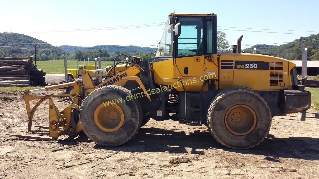 Komatsu WA250-5 Wheel Loader w/Grapple Forks