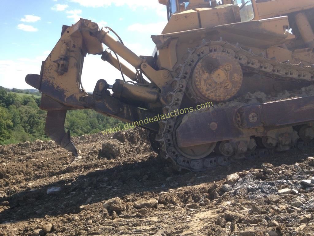 1984 CAT D10L Crawler Tractor Dozer with Ripper