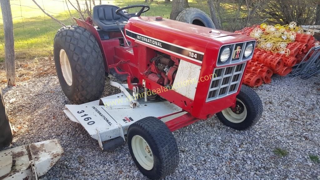 IH 184 Lowboy Tractor w/ 3160 Belly Mower