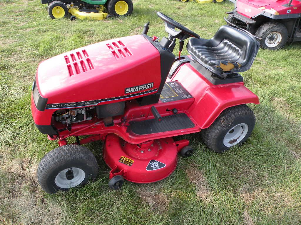 Snapper LE 14/38 mower SN#-65183893