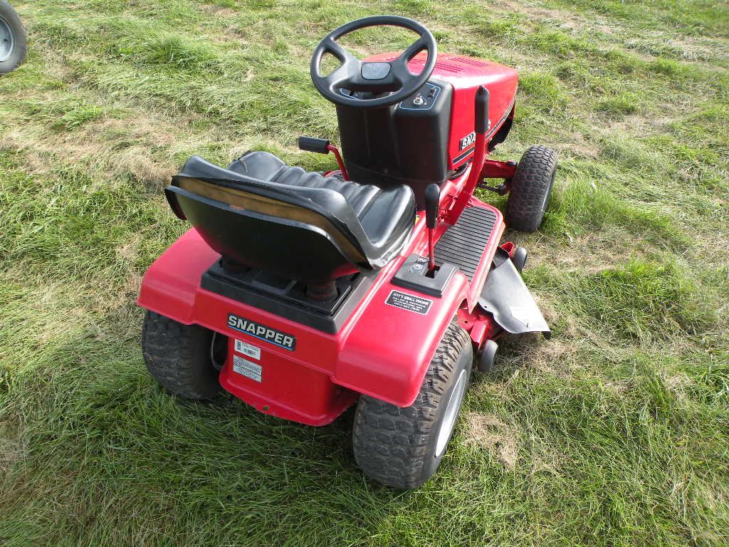 Snapper LE 14/38 mower SN#-65183893