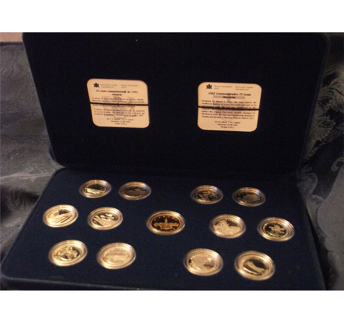 1867 - 1992 CANADIAN QUARTER SET AND LOONIE (L151)