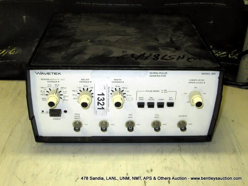 WAVETEK 802 50MHZ PULSE GENERATOR (print sequence:) 44865