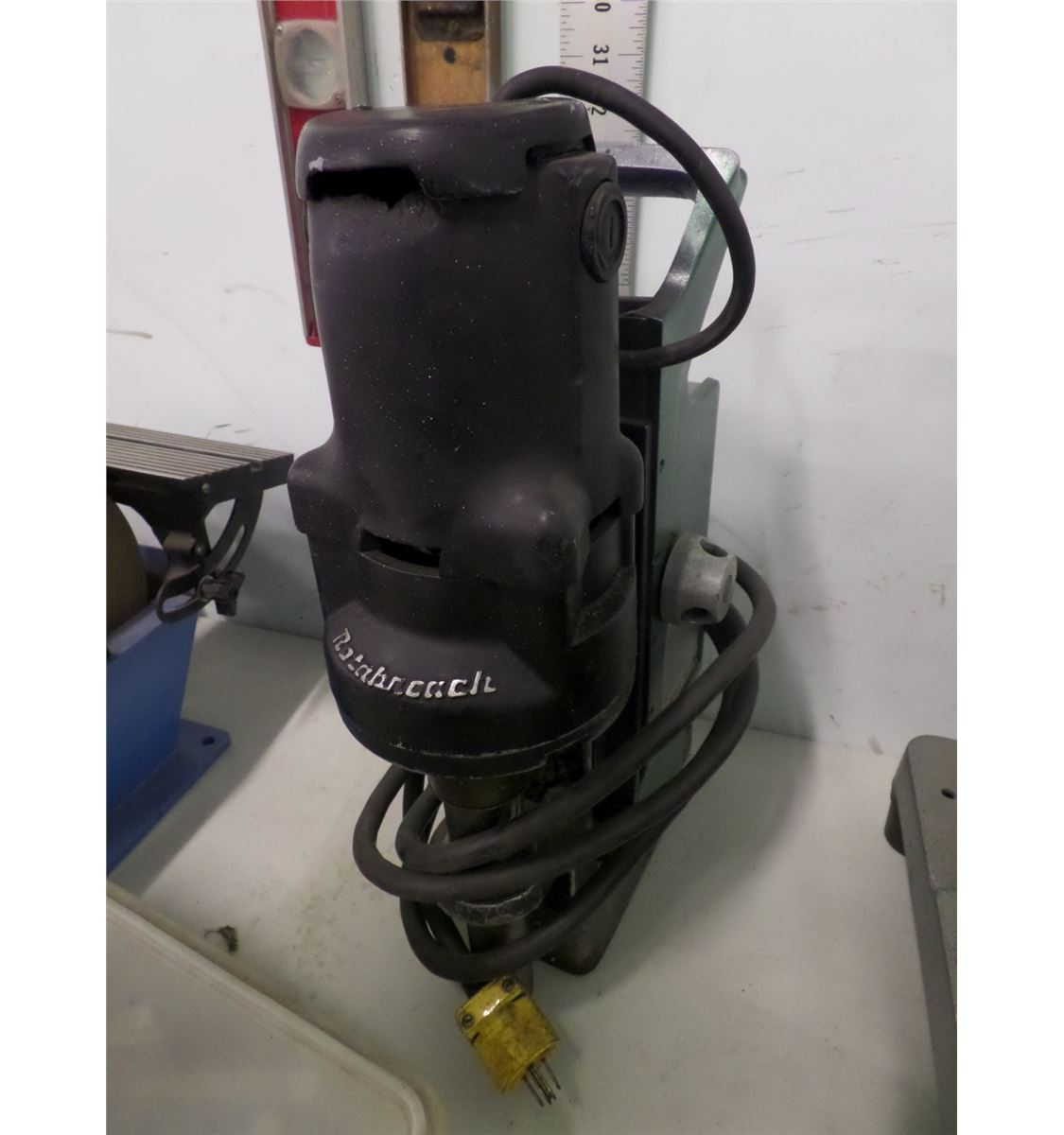 BOSCH ROTABROACH MAGNETIC DRILL