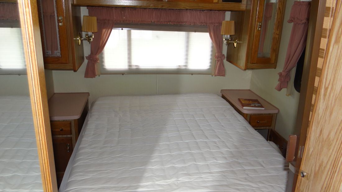 1989 Fleetwood Pace Arrow 34L motorhome, 34’, 454 gas Chevy engine ...