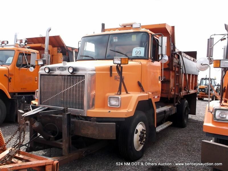 1993 VOLVO ACL TRUCK ~ 88,311 MILES VIN: 4V2SCBJG0PR512173, ORANGE, L6 ...