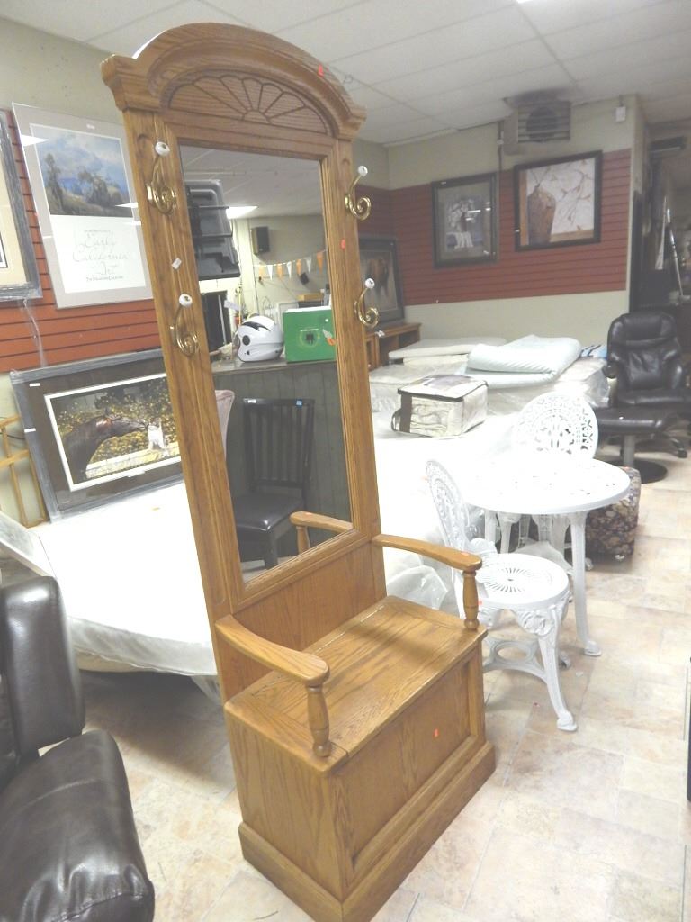 OAK MIRROR BACK HALL BENCH - USED -HAT HOOKS, STORAGE BENCH SEAT - 26 ...