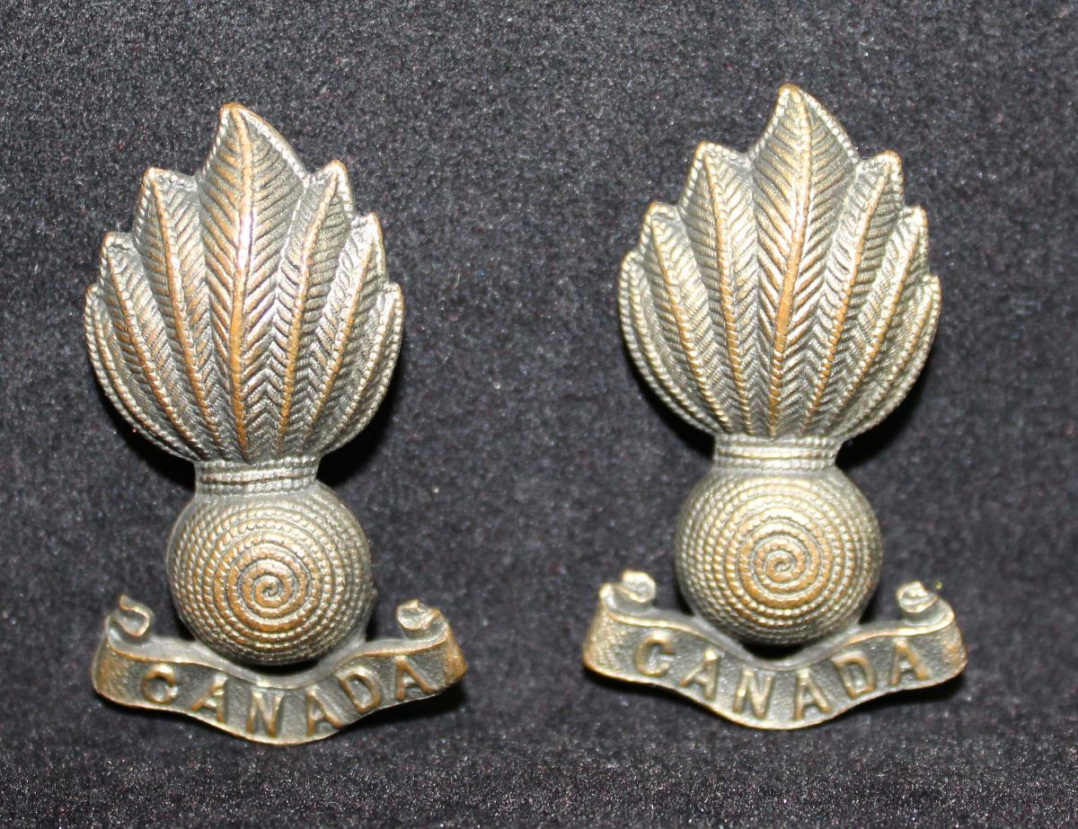 B3. Royal Canadian Artillery Collar badge pair