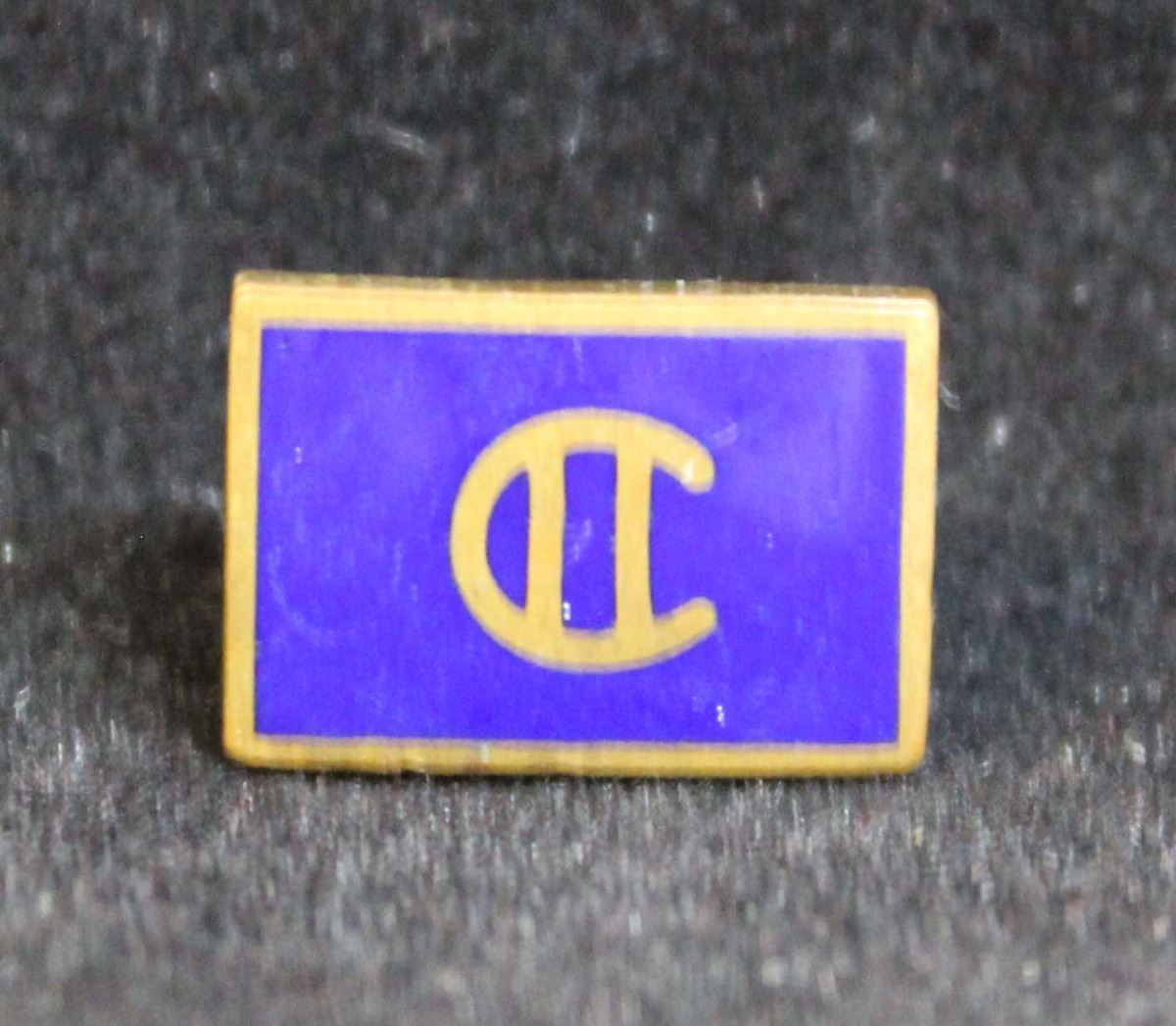 D283. WW2, 2nd Canadian Division patch pin