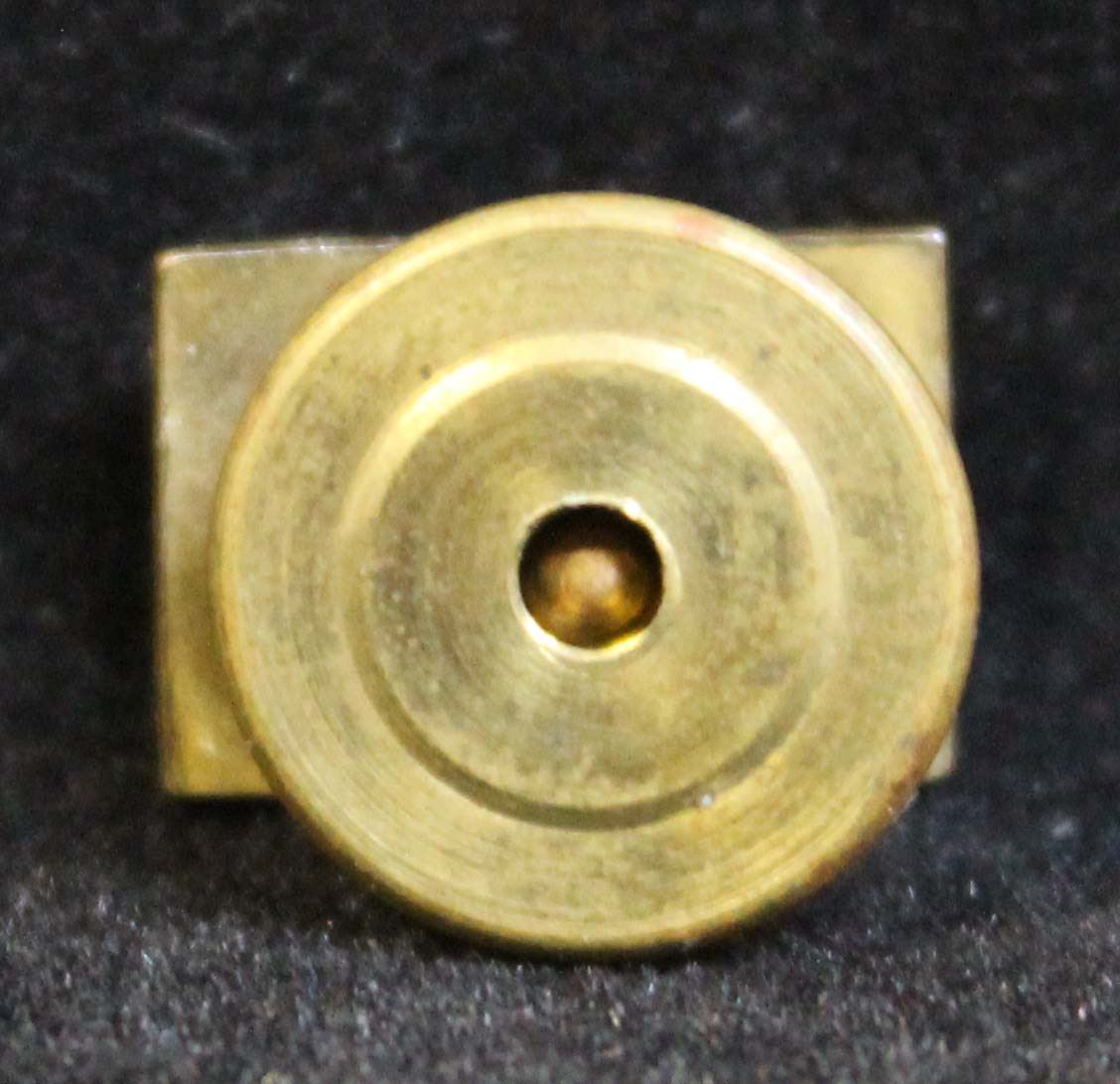 D283. WW2, 2nd Canadian Division patch pin