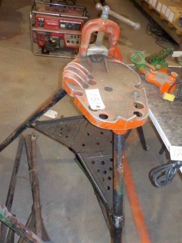 RIGID TRI-STAND #40A