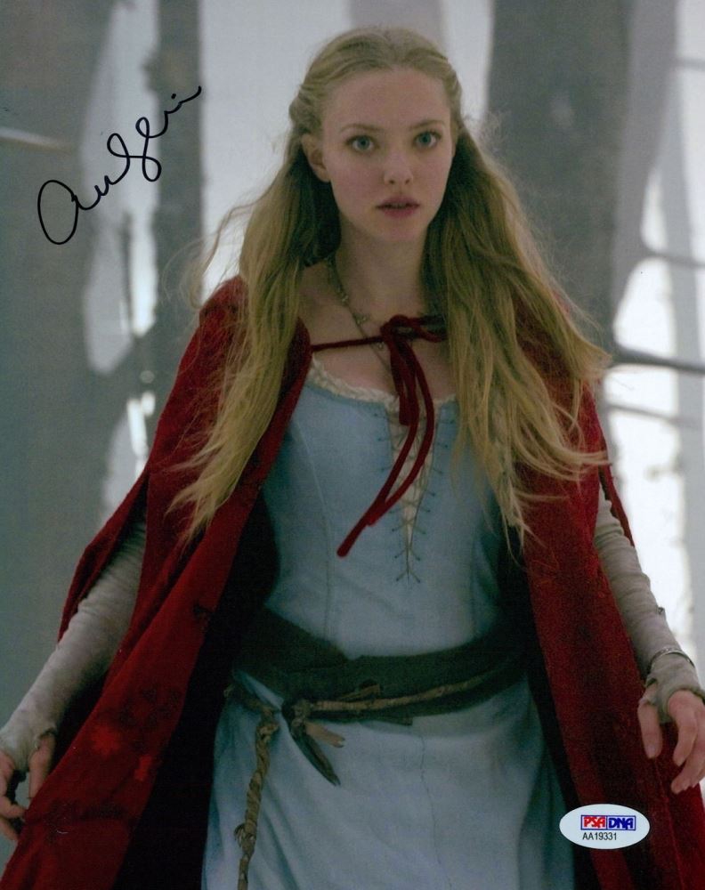 Amanda Seyfried Signed "Red Riding Hood" 8x10 Photo (PSA COA)