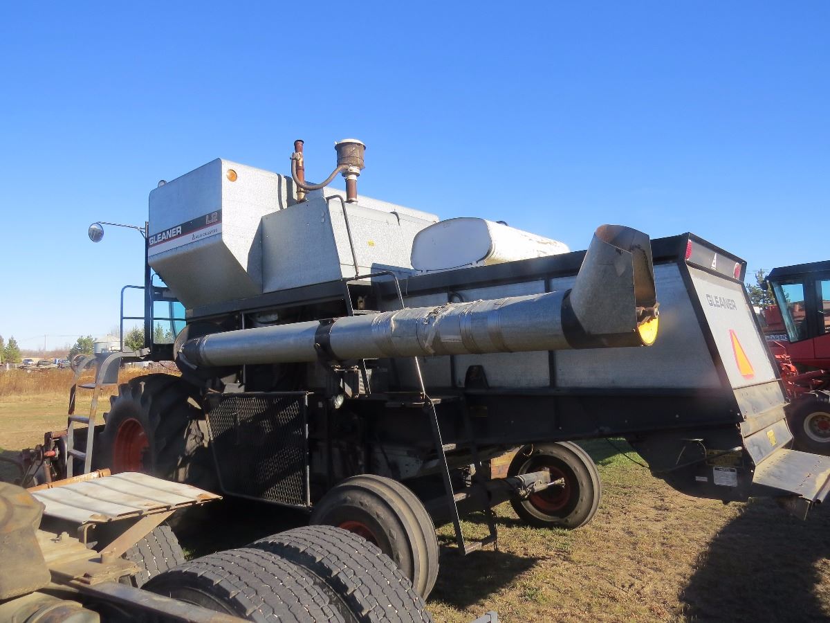 ALLIS CHALMERS GLEANER L2 COMBINE ALLIS CHALMERS GLEANER L2 COMBINE