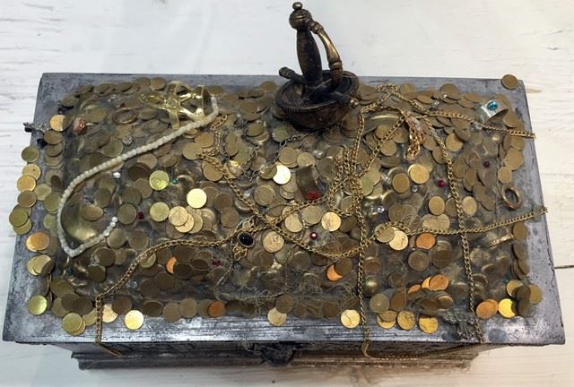 National Treasure Treasure Room Artifacts: Silver Chest