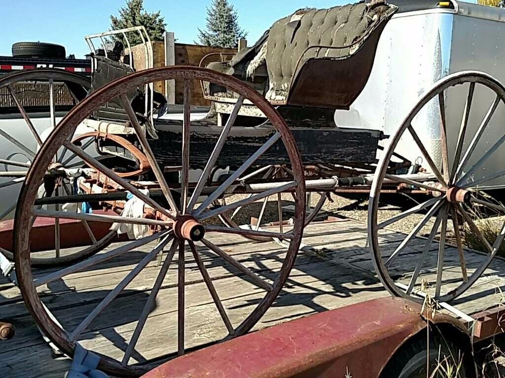 Antique buggy