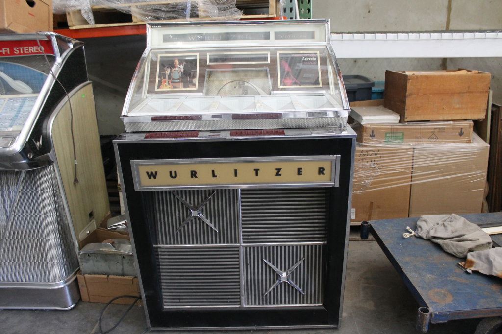Early 1960's Wurlitzer Jukebox