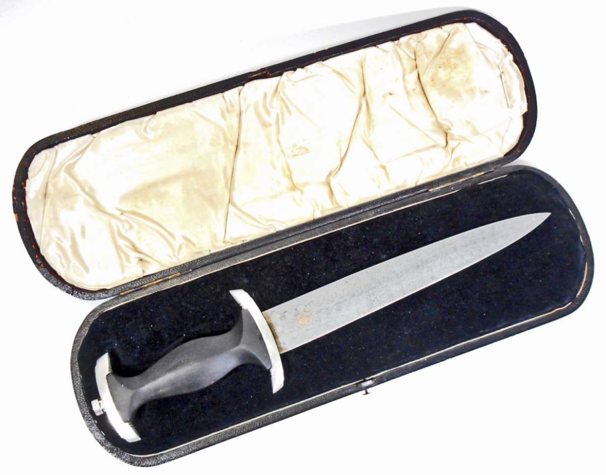 CASED GERMAN NAZI WAFFEN SS HONOR DAGGER W/ DAMASCUS BLADE