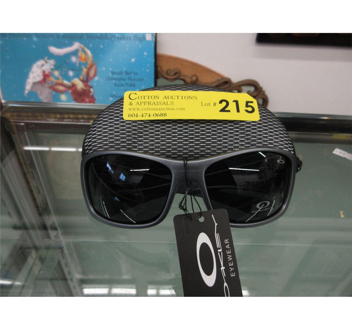 Replica - Oakley sunglasses with case