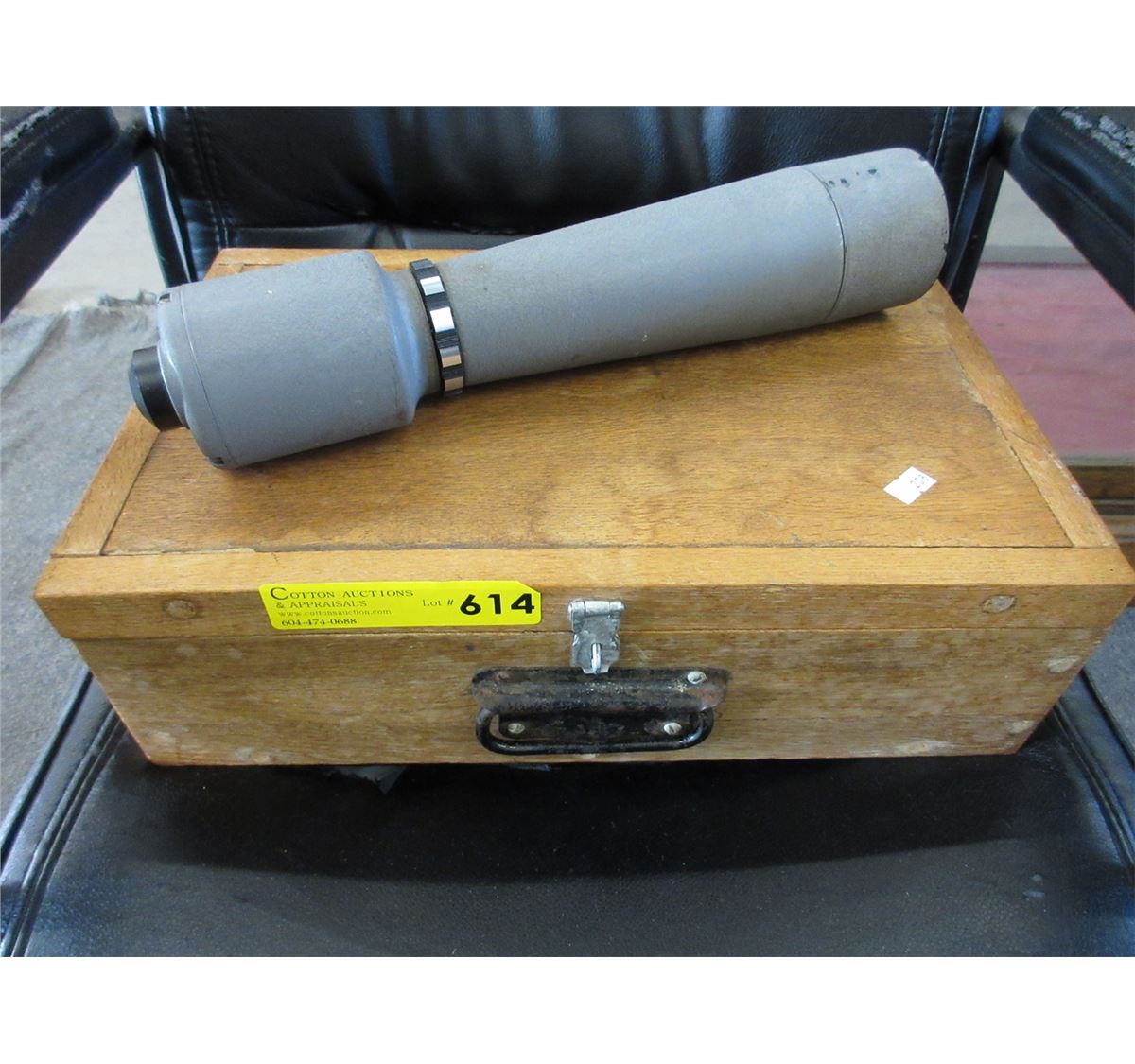 Royal "Superscope" in vintage wood box