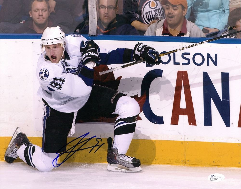 Steven Stamkos Signed Lightning 11x14 Photo (JSA COA)