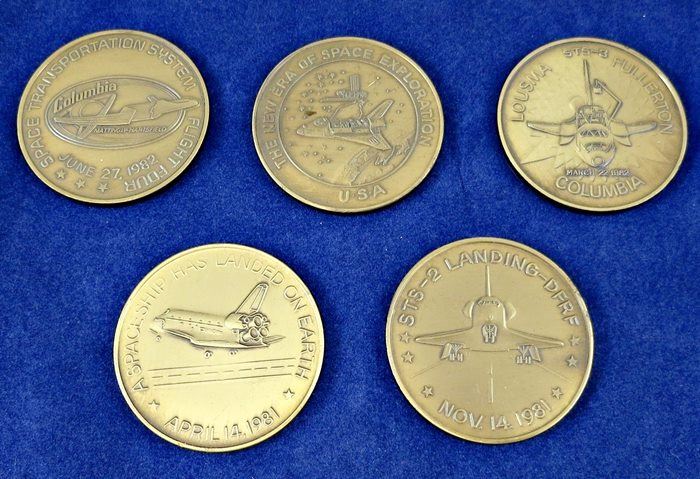 Lot (7 pcs) SPACE COINS/MEDALLIONS LOT 5x Columbia Shuttle 2x ...