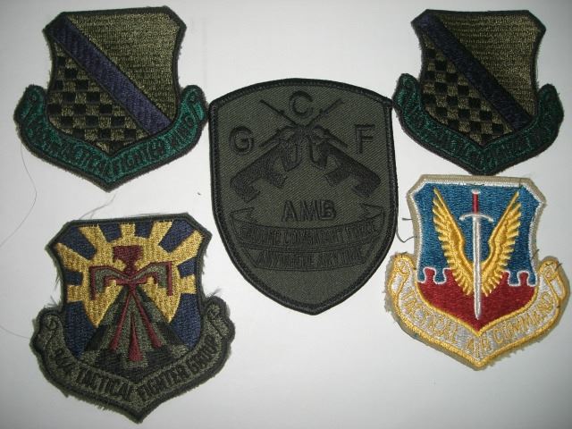 5 TOTAL VINTAGE MILITARY BADGES/PATCHES THAT INCLUDE 140TH TACTICAL ...