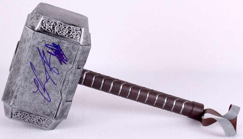 Stan Lee & Chris Hemsworth Signed Thor Full-Size Hammer Movie Prop ...